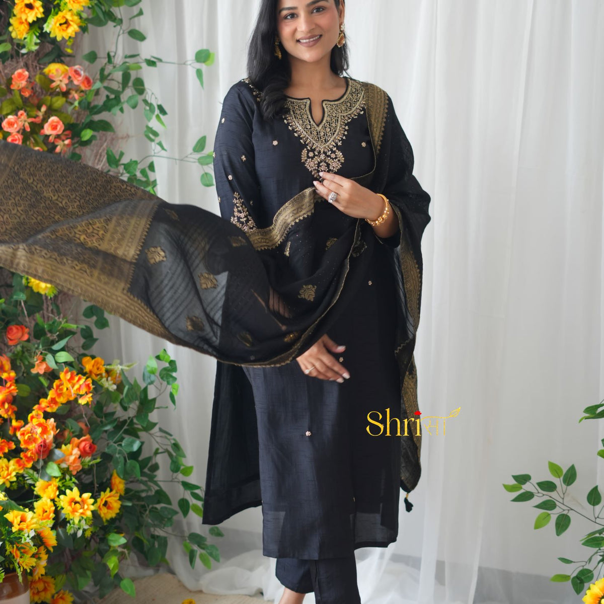 Black Dabka Suit Set – shrisa.in