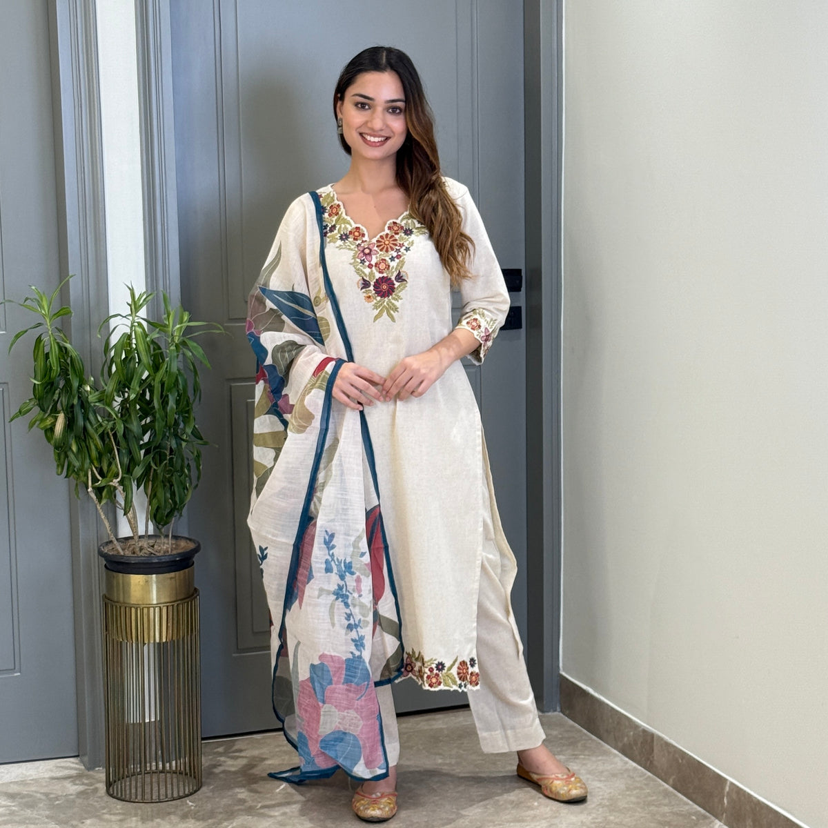 Aayana Suit Set – shrisa.in